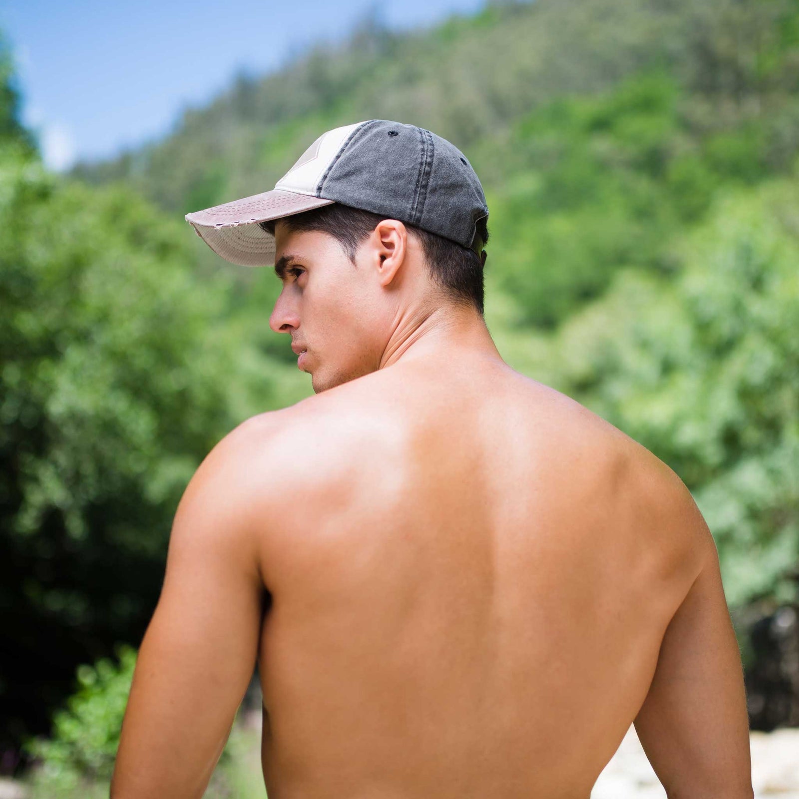 Upper Back Men's Single Treatment - $119